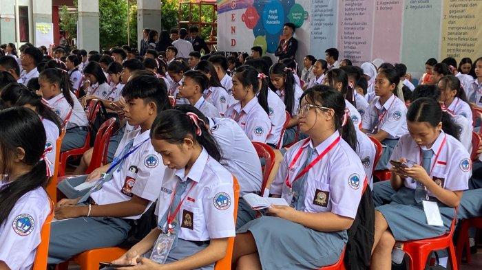 Hari Kedua MPLS SMA Negeri 1 Manado, Siswa Terima Materi Pendidikan ...