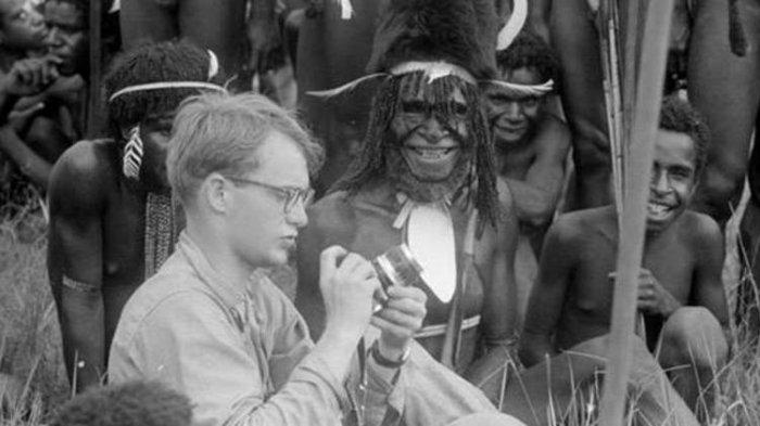 Sosok Michael Rockefeller, Fotografer Hilang di Hutan Papua, Diduga ...