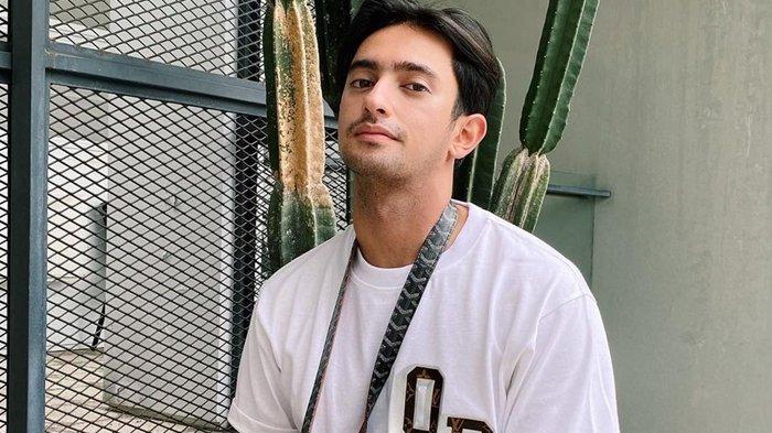 Omar Daniel Klarifikasi soal Kabar Kedekatan dengan Enzy Storia ...