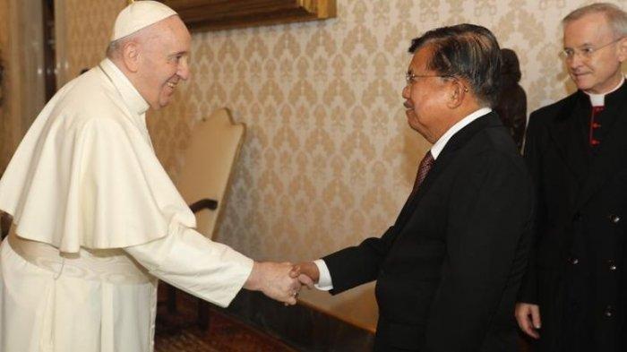 Jusuf Kalla Bantah Artikel Rudi S Kamri: Chaplin-Cendana-Cikeas yang ...