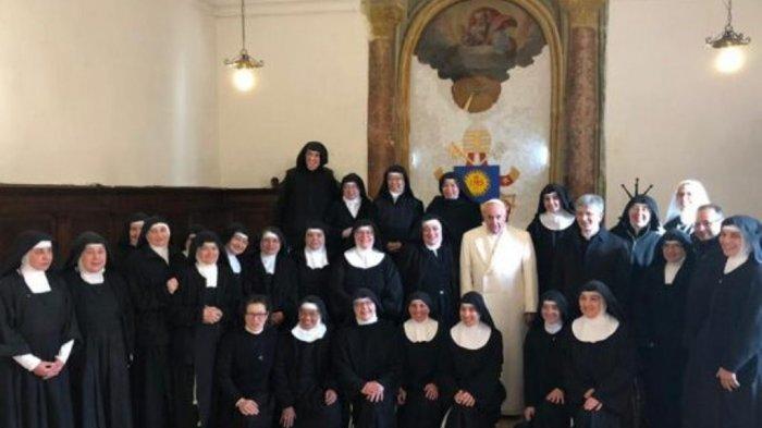 Paus Fransiskus Kunjungi Biara Kuno di Italia, Anggota Komunitasnya ...