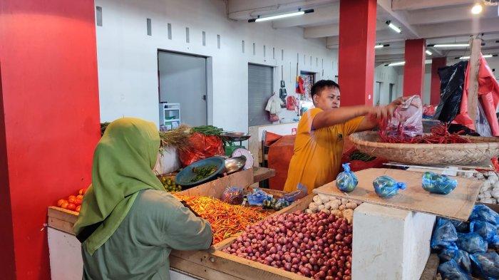 Daftar Harga Bahan Pokok di Pasar Bersehati Sulawesi Utara 2 Januari 2023, Cabai Rawit Naik ...