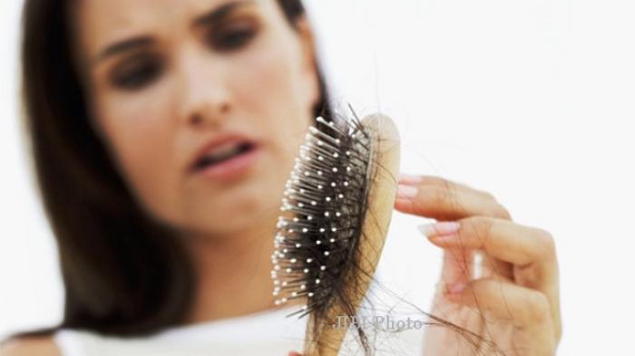 Daftar Penyebab Rambut Rontok dan Cara Mengatasinya - Tribunmanado.co.id