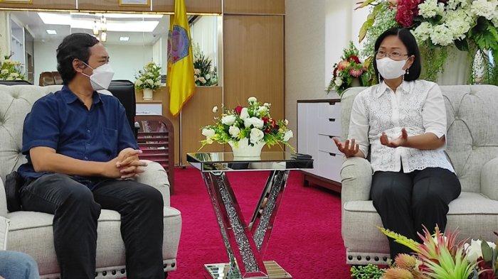 Prof Ellen Kumaat Beri Isyarat Tahun Depan Unsrat 'Full' Kuliah Tatap ...