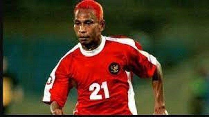 Masih Ingat Rochy Putiray? Striker Indonesia Pernah Cetak 2 Gol di ...