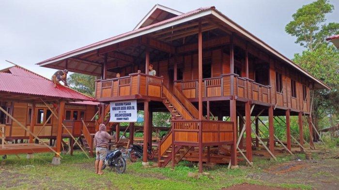 Menengok Industri Rumah Panggung Woloan Khas Minahasa di Kota Tomohon ...