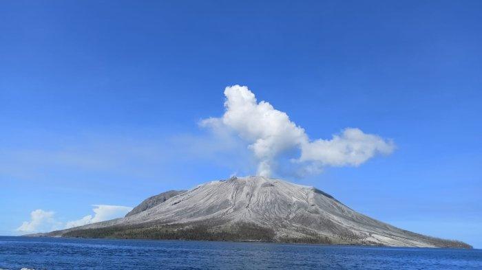 BREAKING NEWS: Status Gunung Ruang Kepulauan Sitaro Sulawesi Utara ...