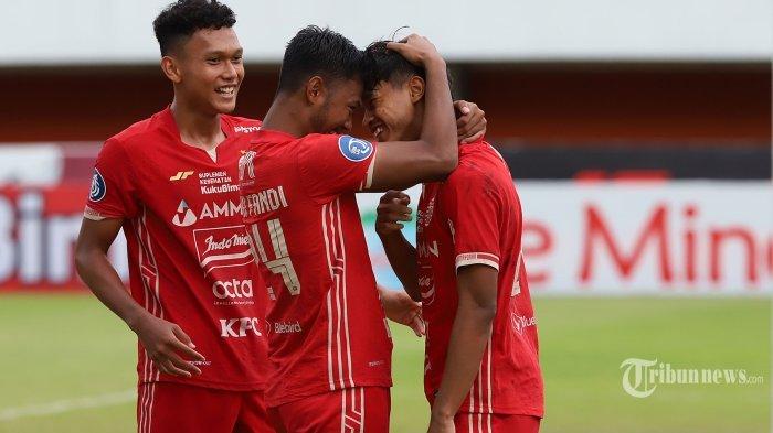 Strategi Thomas Doll Siapkan Pemain Persija Jakarta Hadapi Persib ...