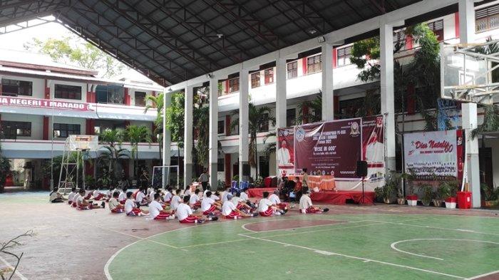 SMA Negeri 1 Manado Berlakukan Pembelajaran Tatap Muka 50 Persen ...