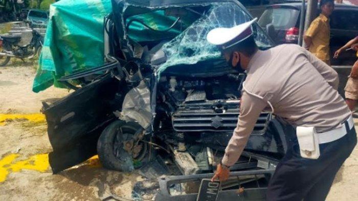 Kecelakaan Maut Tadi Siang Seorang Sopir Tewas Tabrakan Mobil Pikap