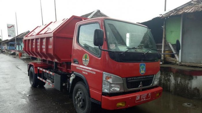 Mobil Sampah dan UKM Program Unggulan Desa Kolongan Tetempangan ...