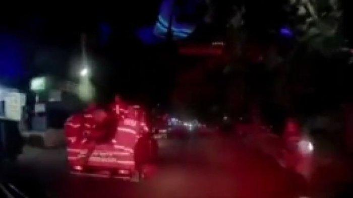 Video Detik-detik Kecelakaan Maut Mobil Pemadam Kebakaran Hantam ...