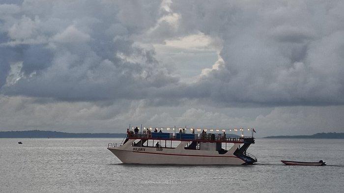 Berita Foto: Indahnya Matahari Terbenam hingga Suasana Malam di Manado ...