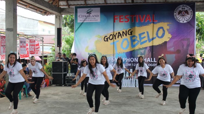 Warga Tumpah Ruah Goyang Tobelo di GMIM Logos - Tribunmanado.co.id