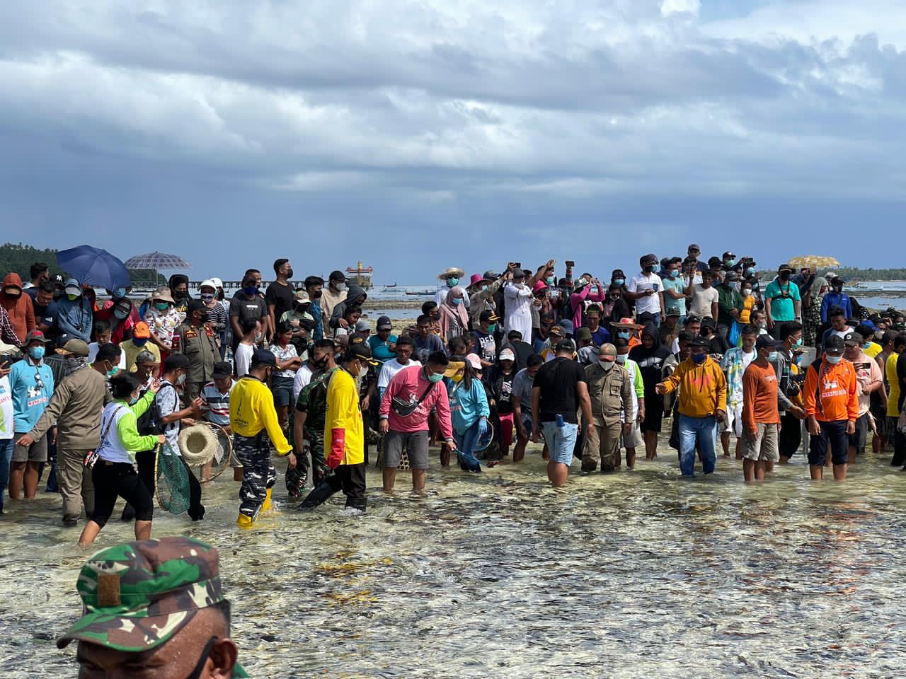 Warga Talaud Antusias Menggelar Upacara Ritual Adat Mane'e ...
