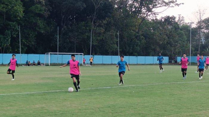 Arema FC Disebut Masih Bermarkas di Stadion Kapten I Wayan Dipta Bali ...