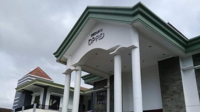 Daftar Resmi 45 Caleg yang Sukses Duduk di DPRD Kabupaten Pacitan, Demokrat Jadi Juara ...