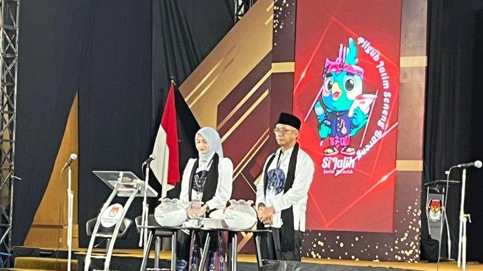 Debat Publik, Vinanda-Gus Qowim Komitmen Wujudkan Kota Kediri Mapan Lewat 7 Program Sapta Cita ...