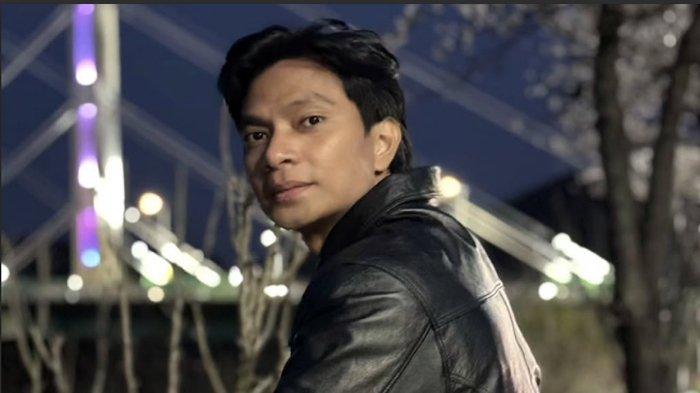 Sosok Dio Novandra yang Akan Mempersunting Atlet Voli Megawati ...