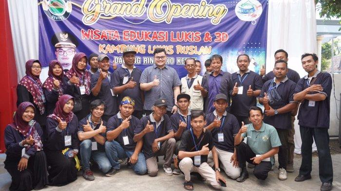 Kampung Lukis Ruslan di Kediri: Destinasi Wisata Edukasi Lukis dan 3D ...