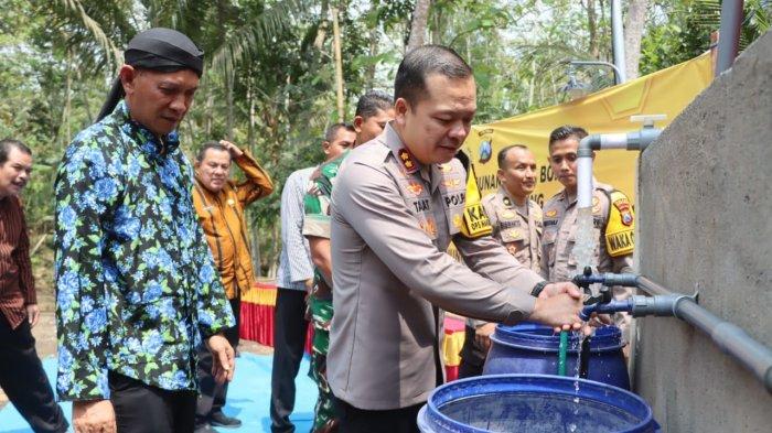 Polres Tulungagung Serahkan 7 Sumur Bor Untuk Wilayah Kesulitan Air Bersih, 4 Lainnya Masih ...