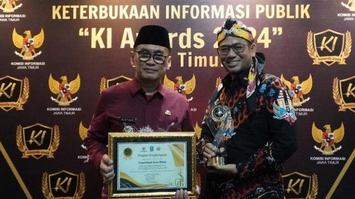 KI Awards 2024, Kota Blitar Raih Penghargaan Badan Publik Informatif Peringkat Kedua Se-Jawa ...