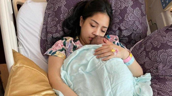 Anak Kedua Raffi Ahmad & Nagita Slavina Menggemaskan, Wajah Disebut Mirip Rafathar ...