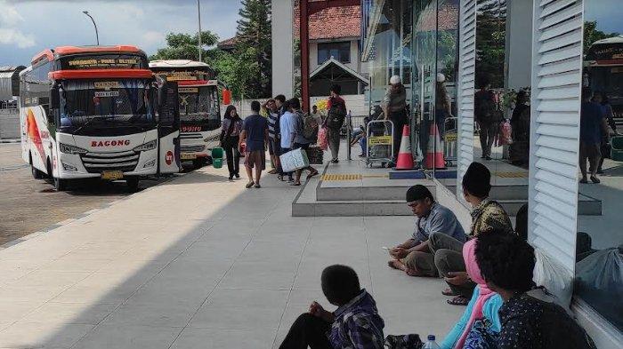 H+6 Lebaran 2024, Masih Terjadi Arus Balik Penumpang di Terminal Patria Blitar - Tribunmataraman.com