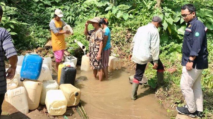 Terdampak Kekeringan yang Makin Meluas, Warga Trenggalek Dapat Bantuan Instalasi Saluran Air ...