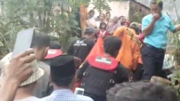 Balita Kurt Cobain yang Hanyut di Sungai Brantas Akhirnya Ditemukan, Disambut Tangis Orang ...