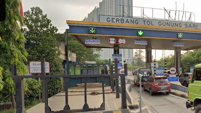 BREAKING NEWS - Pemotor Tewas Jadi Korban Tabrak Lari Truk di Exit Tol Gunung Sari Surabaya ...