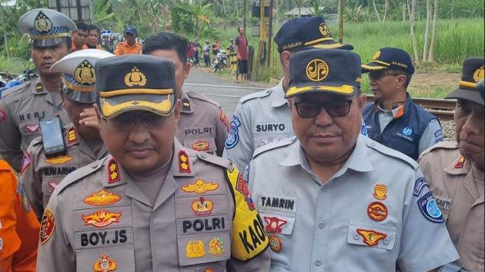 Jasa Raharja Beri Santunan ke Para Korban Kecelakaan KA Probowangi Vs Isuzu Elf di Lumajang ...