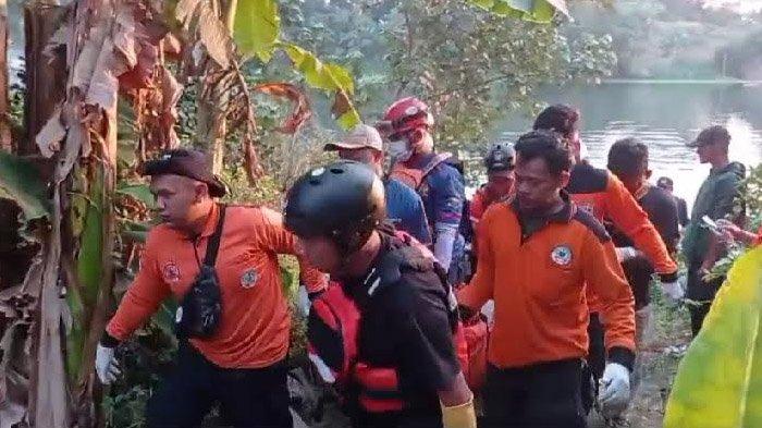 Pria Mojokerto yang Ceburkan Diri ke Sungai Brantas Jombang Ditemukan, Jasad Tertutup Eceng ...