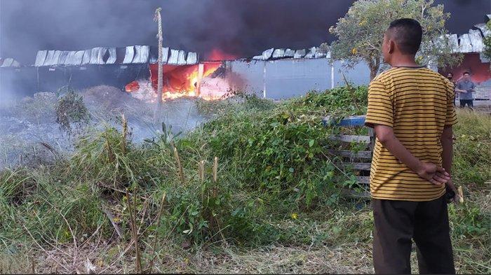 Kesaksian Karyawan Pabrik Plastik di Kepatihan Gresik yang Terbakar: Selamat Setelah Jebol ...