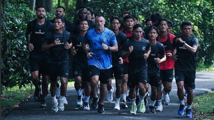 Ze Gomes Pelatih Arema FC Minta Pemain Jaga Pola Makan Selama Libur ...