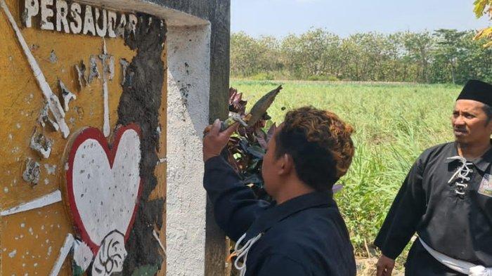 Dibongkar Sayang, Dua Simbol Tugu Perguruan Silat di Kota Kediri Diubah ...