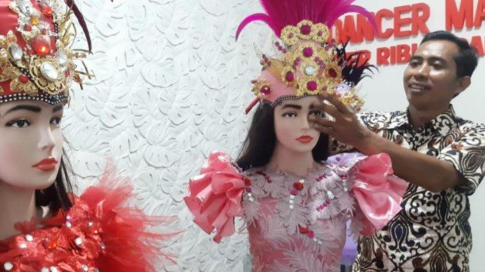 Mengenal Pak Ribut, Guru SD yang Jadi Viral: 'Sejak Lahir Sudah Bikin ...