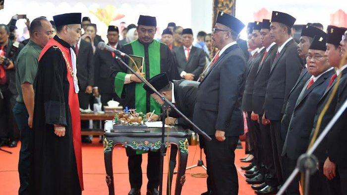 50 Anggota DPRD Sumenep Periode 2024-2029 Dilantik di Pendopo Keraton ...