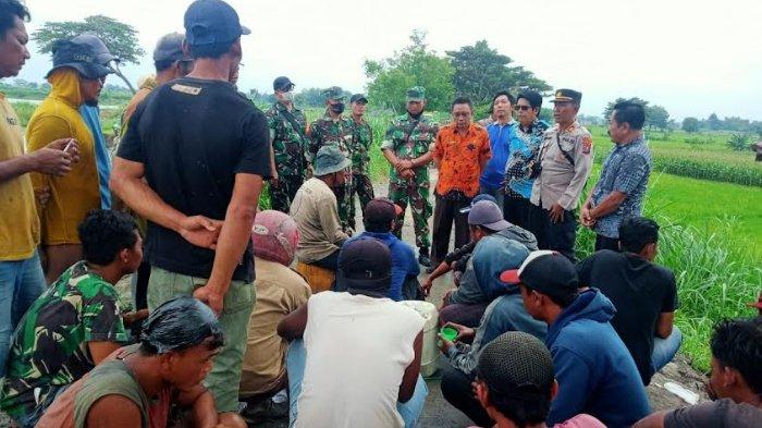 Muspika Kunjang Kabupaten Kediri Bubarkan Aktivitas Penambangan Pasir ...