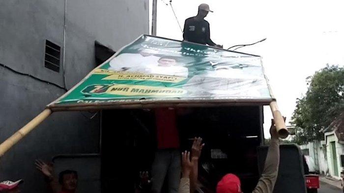 Bawaslu Tulungagung Belum Bisa Tertibkan Alat Peraga Kampanye Caleg di Papan Reklame Resmi ...