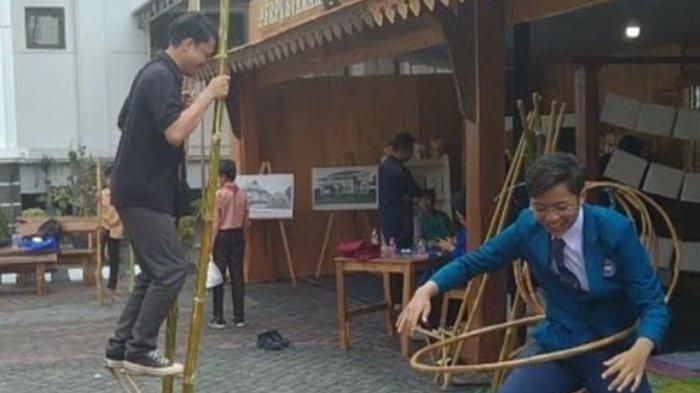 Aneka Permainan Tradisional Menarik Perhatian Pengunjung Karya Kreatif ...