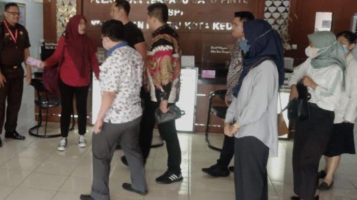 Setelah Diserahkan Mabes Polri, Empat Pimpinan PT Afi Farma Kota Kediri ...