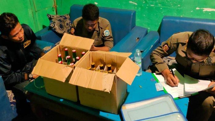 Satpol PP Lamongan Acak-acak Tempat Penjualan Miras di Babat Lamongan yang Beroperasi Selama ...