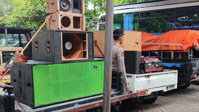 Polres Trenggalek Amankan 3 Pikap Pengangkut Sound System yang Dipakai ...