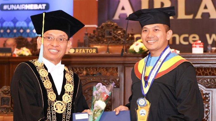 Sosok Hadi Priyono Pilot Helikopter yang Jadi Wisudawan Terbaik S3 ...