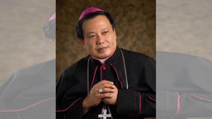 BREAKING NEWS - Uskup Surabaya Mgr Vincentius Sutikno Wisaksono ...