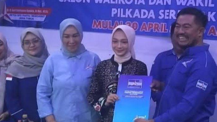 Pilkada Kota Kediri 2024: Vinanda Prameswati Jadi Pendaftar Pertama Bacawali Lewat Partai ...