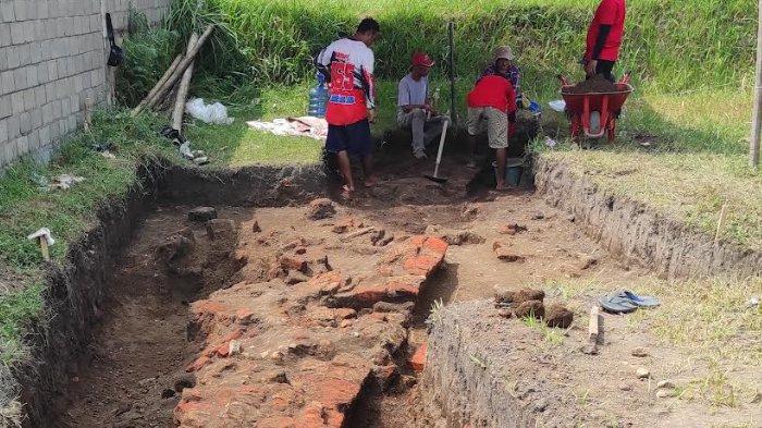Wujud Asli Candi Gedog Kota Blitar Pelan-pelan Mulai Terungkap ...