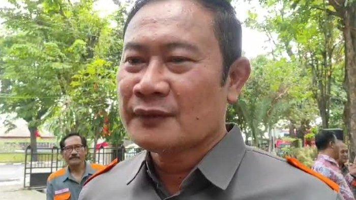 KPK Geledah Rumah Dinas Bupati Lamongan, Yuhronur Efendi Beri Penjelasan - Tribunmataraman.com