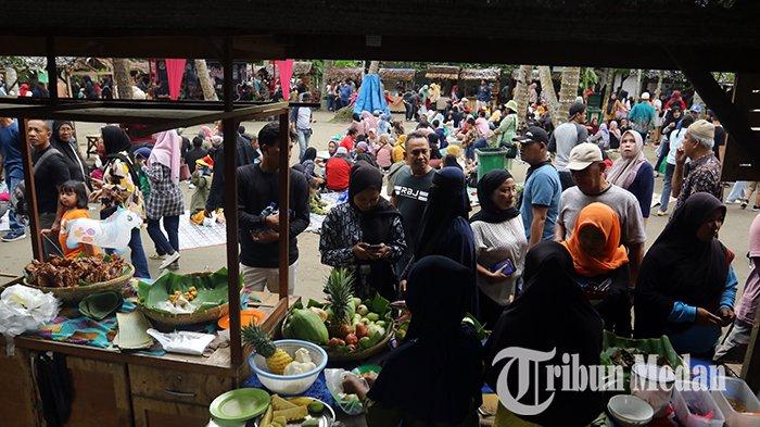 Berita Foto: Wisata Pasar Kamu Dengan Keunikan Sistem Transaksi ...